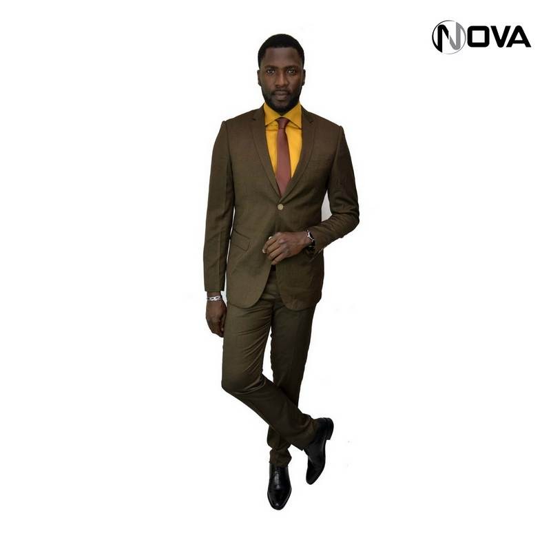 Ensemble costume pour homme.