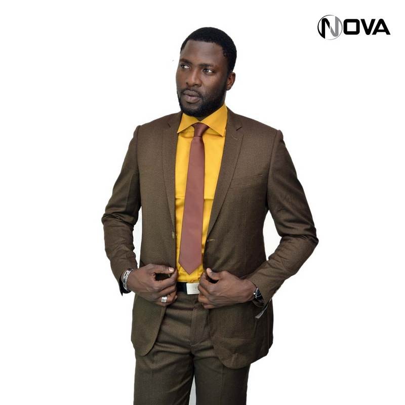 Ensemble costume pour homme.