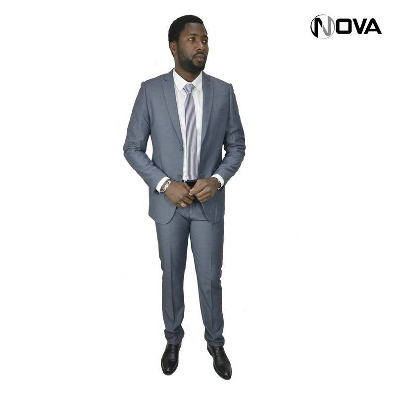 Ensemble costume pour homme.