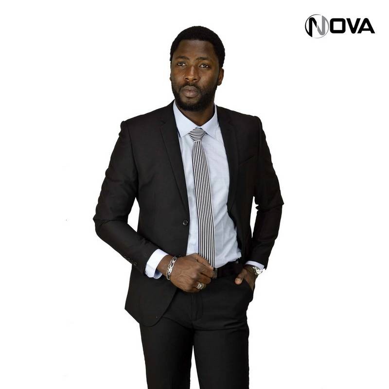 Ensemble costume pour homme.